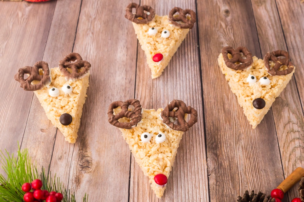 Reindeer Christmas Rice Krispie Treats Recipe - Remake My Plate